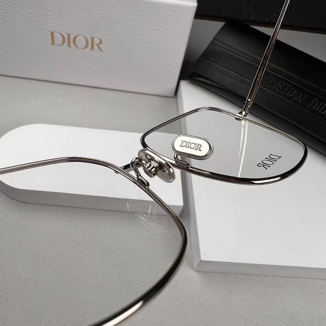 Dior Mini CD, Women's Fashion, Watches & Accessories, Sunglasses ...