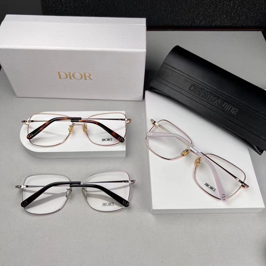 Dior Mini CD, Women's Fashion, Watches & Accessories, Sunglasses ...