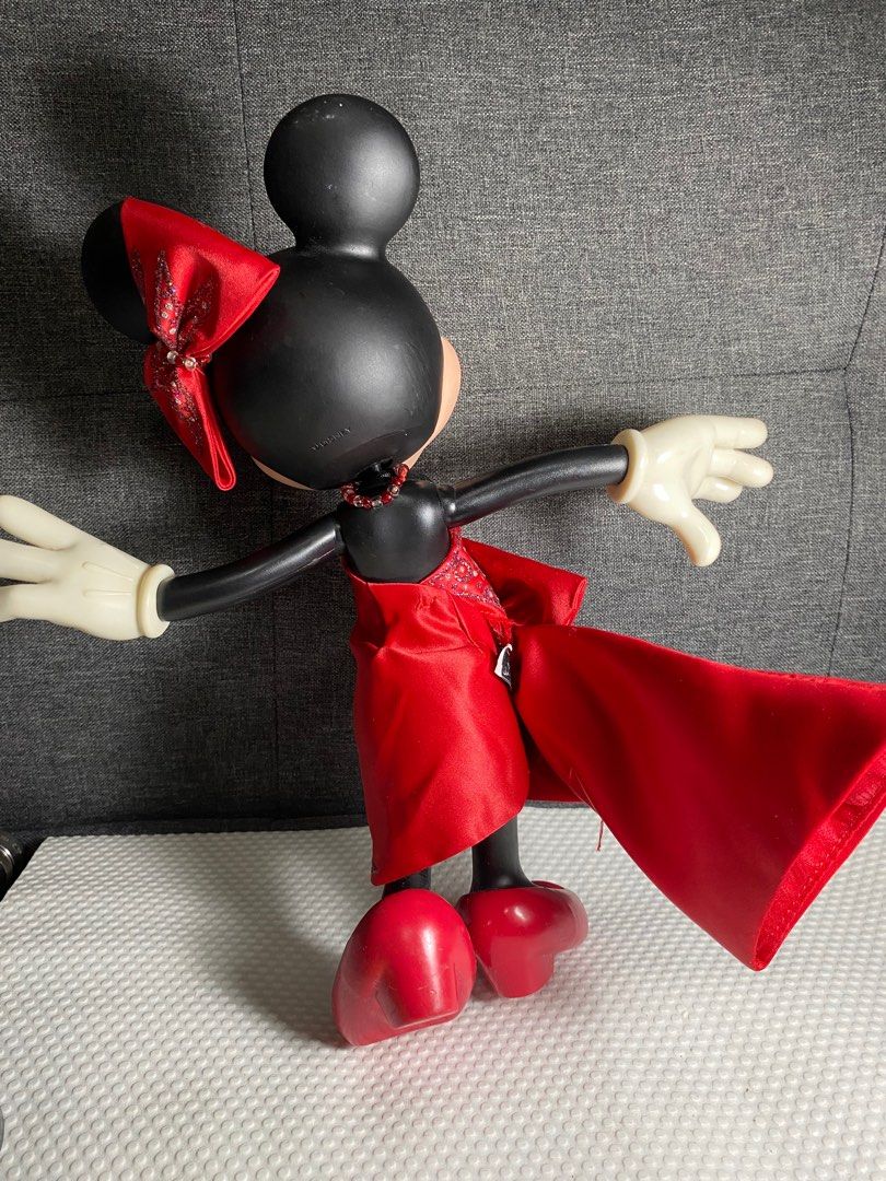 Disney Bob Moorie Minnie Mouse Doll Millennium Limited Edition, Hobbies ...
