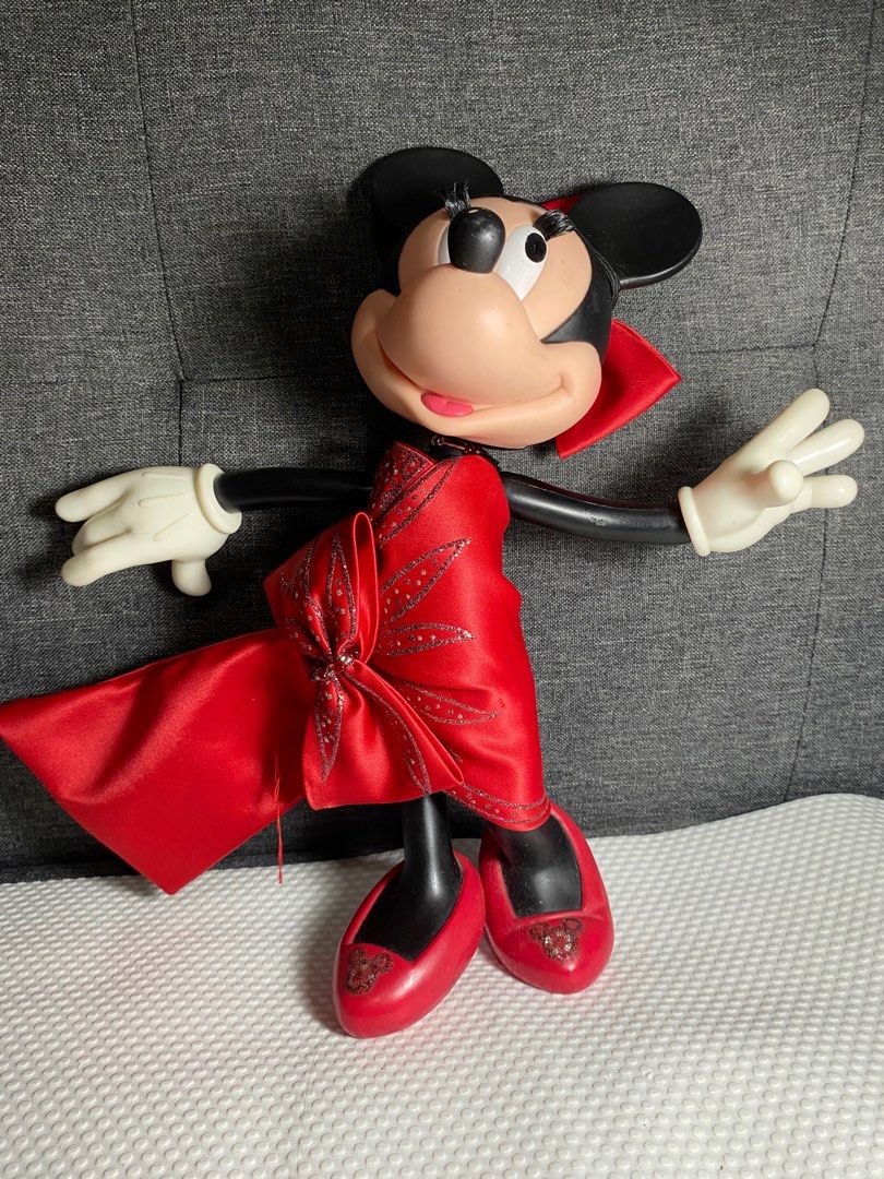 Disney Bob Moorie Minnie Mouse Doll Millennium Limited Edition, Hobbies ...