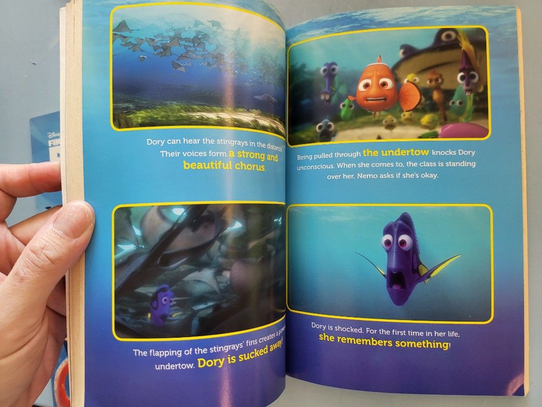 Disney Pixar Finding Dory Joke Book + Junior Novelization (2 books), 興趣 ...