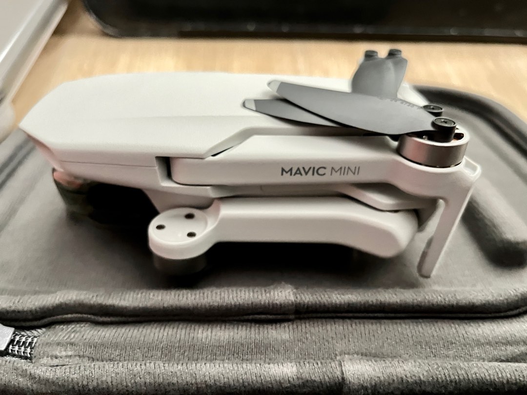 DJI MAVIC MINI, Photography, Drones on Carousell
