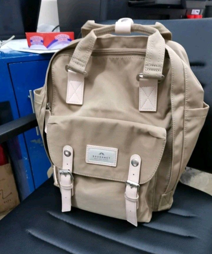 DOUGHNUT BACKPACK BEIGE on Carousell