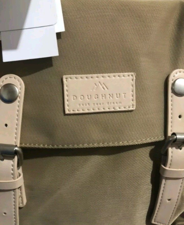 DOUGHNUT BACKPACK BEIGE on Carousell