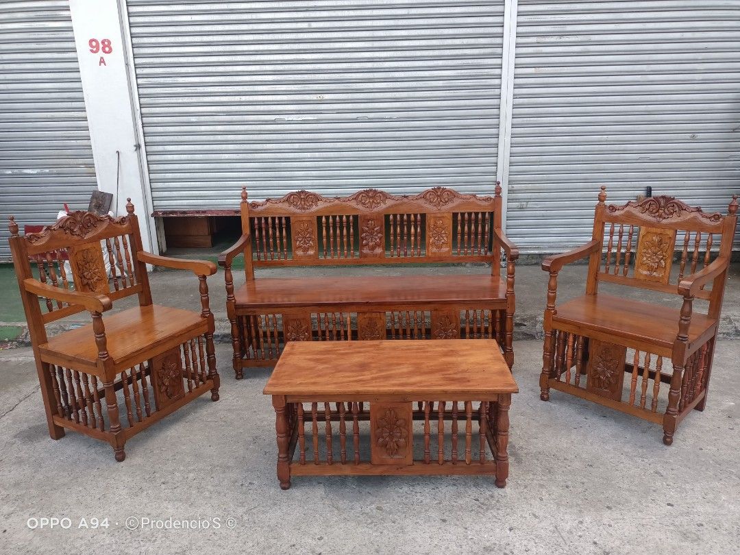 Gallinera Sala Set on Carousell