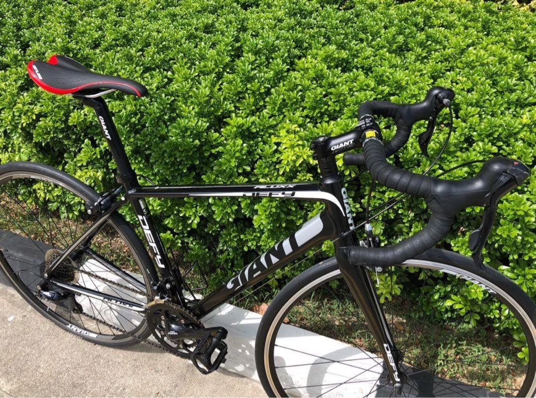 giant roadbike, Sports Equipment, Bicycles & Parts, Bicycles on Carousell
