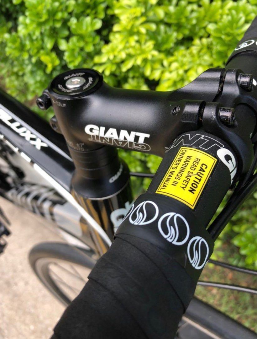 giant roadbike, Sports Equipment, Bicycles & Parts, Bicycles on Carousell