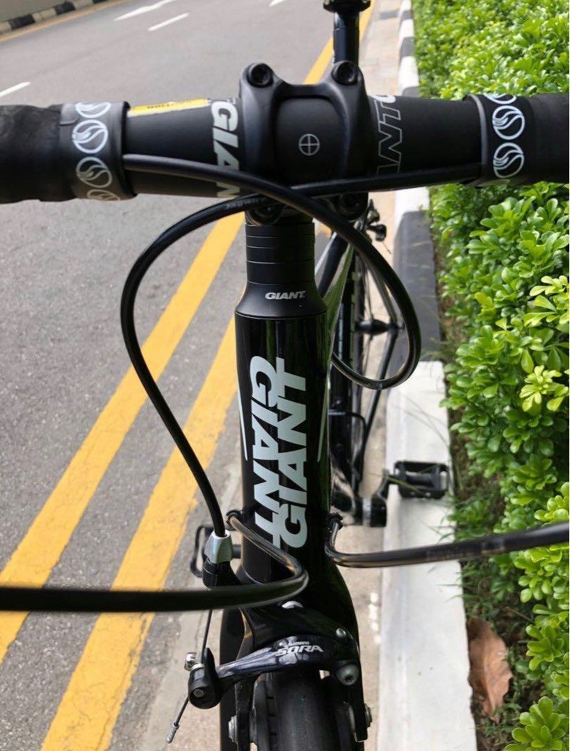 giant roadbike, Sports Equipment, Bicycles & Parts, Bicycles on Carousell