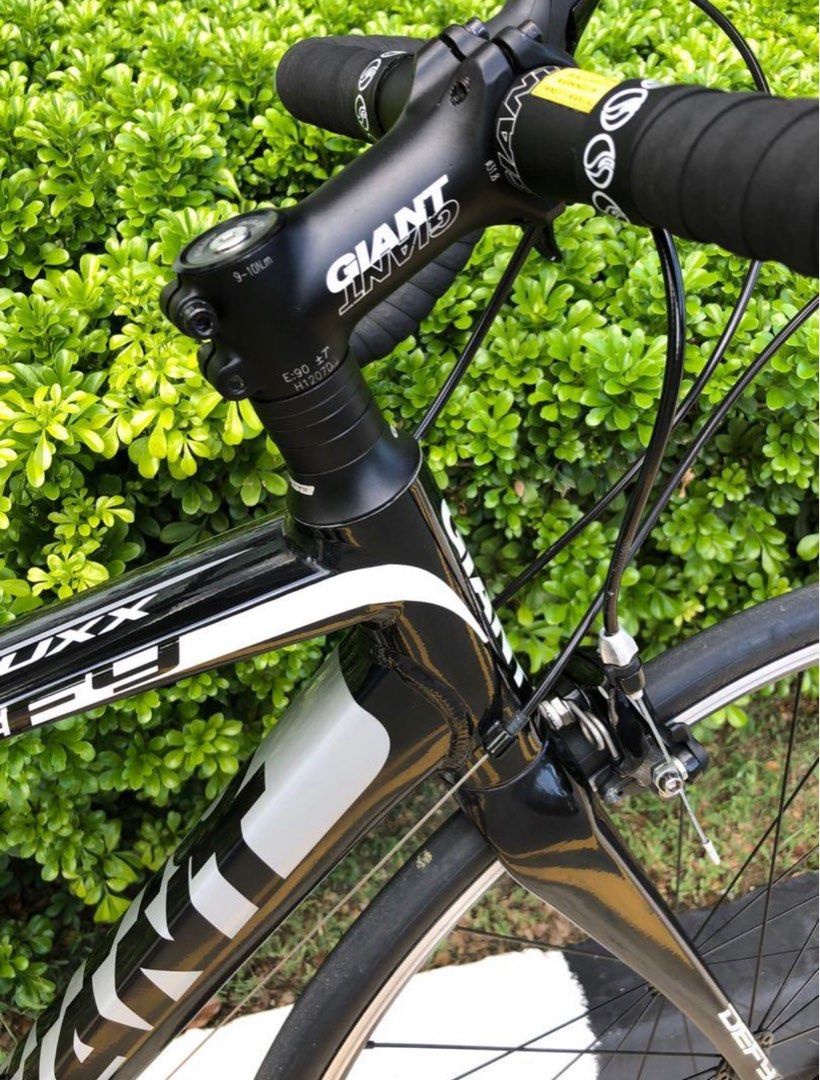 giant roadbike, Sports Equipment, Bicycles & Parts, Bicycles on Carousell