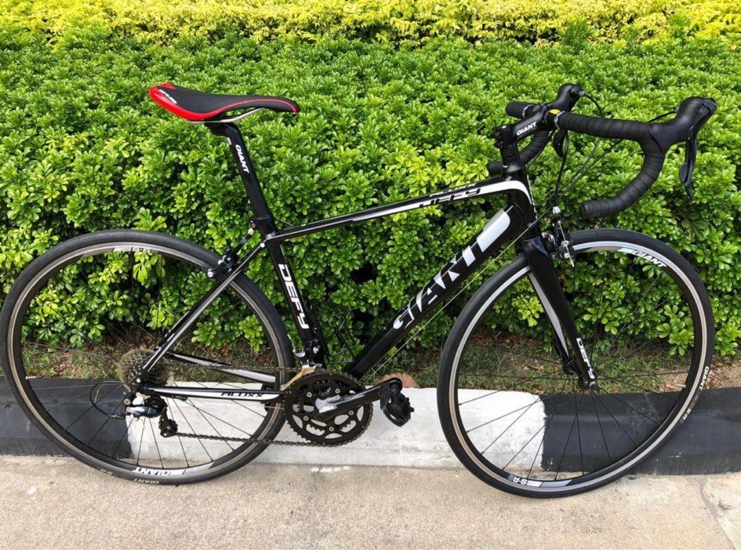 giant roadbike, Sports Equipment, Bicycles & Parts, Bicycles on Carousell