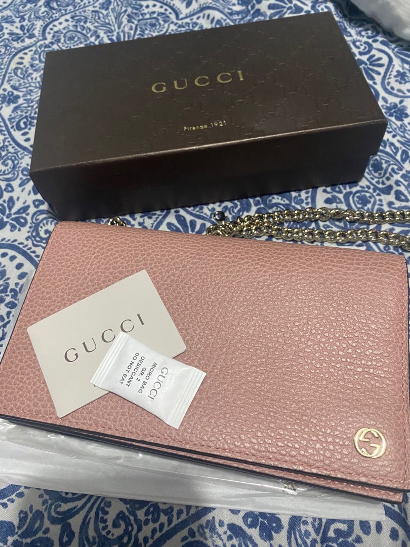 Gucci WOC on Carousell