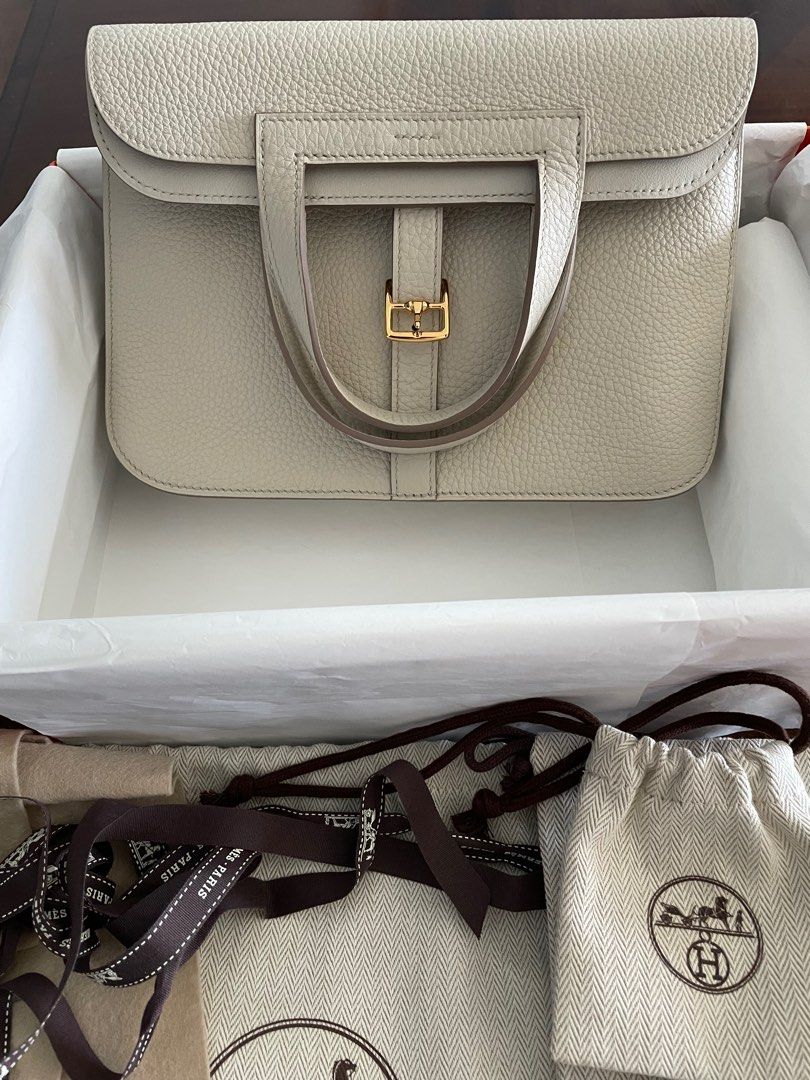 Hermes Halzan 25, Gold H.W., Beton, 2023, Clemence, Full set with receipt., 名牌, 手袋及銀包 - Carousell