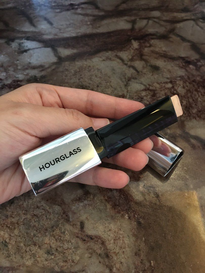 HOURGLASS VANISH™ FLASH HIGHLIGHTING HIGHLIGHTER STICK, Kesehatan ...