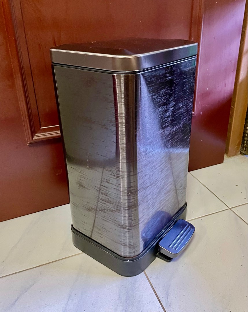 30L Large Stainless Steel Foot Peddle Dust Bin Waste Bin, Furniture ...