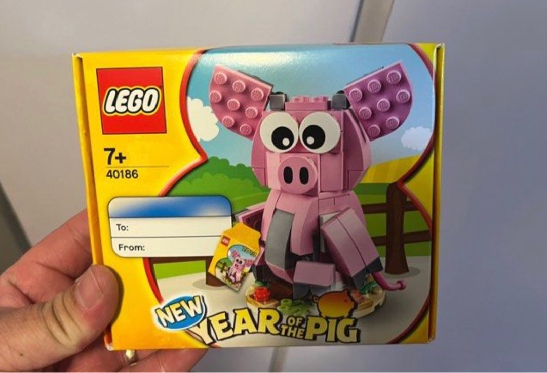 Lego 40186 Zodiac Pig, Hobbies & Toys, Toys & Games on Carousell