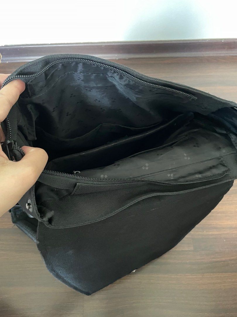 Mah backpack 15.6 inch laptop black, Men's Fashion, Bags, Backpacks on ...