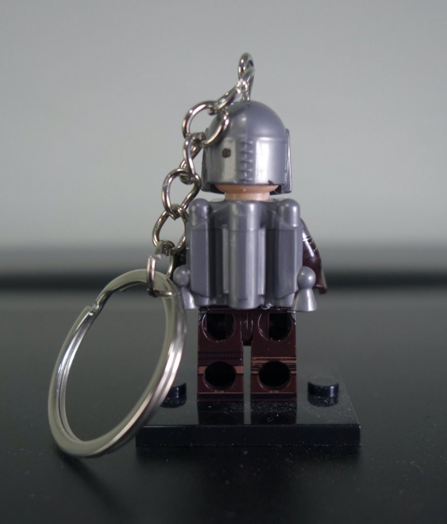 MANDO (Pedro Pascal) from The Mandalorian minifig keychain, Hobbies ...