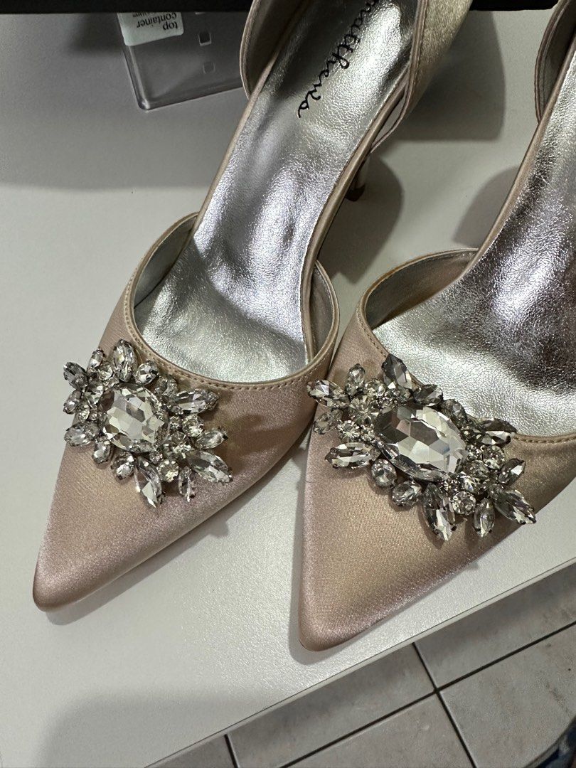 Matthews Heels on Carousell