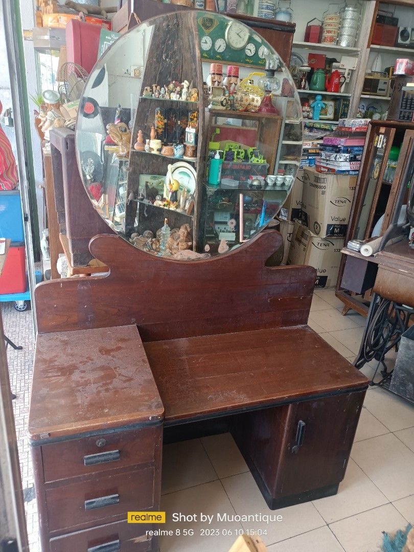 Meja solek teakwood antik, Hobbies & Toys, Collectibles & Memorabilia, Vintage Collectibles on ...