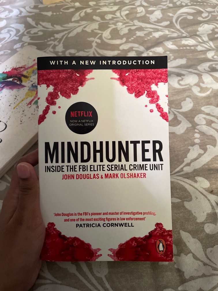Mindhunter by John Douglas, Hobbies & Toys, Books & Magazines, Fiction ...