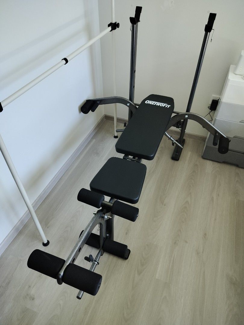 Multifunction bench, Sports Equipment, Exercise & Fitness, Cardio ...