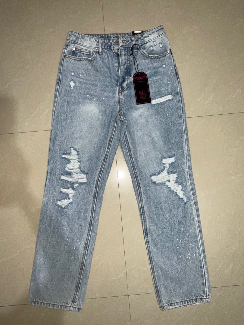 No Boundaries Super High Rise Relaxed Fit 90s Ripped Jeans (Size 5) on ...