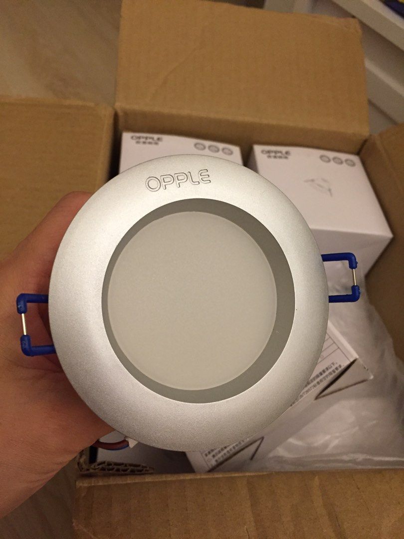 Opple LED Ceiling Spot Lights, 傢俬＆家居, 燈飾及風扇, 燈飾 - Carousell