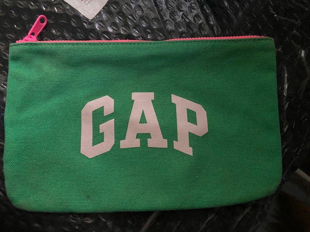 Original GAP pouch on Carousell