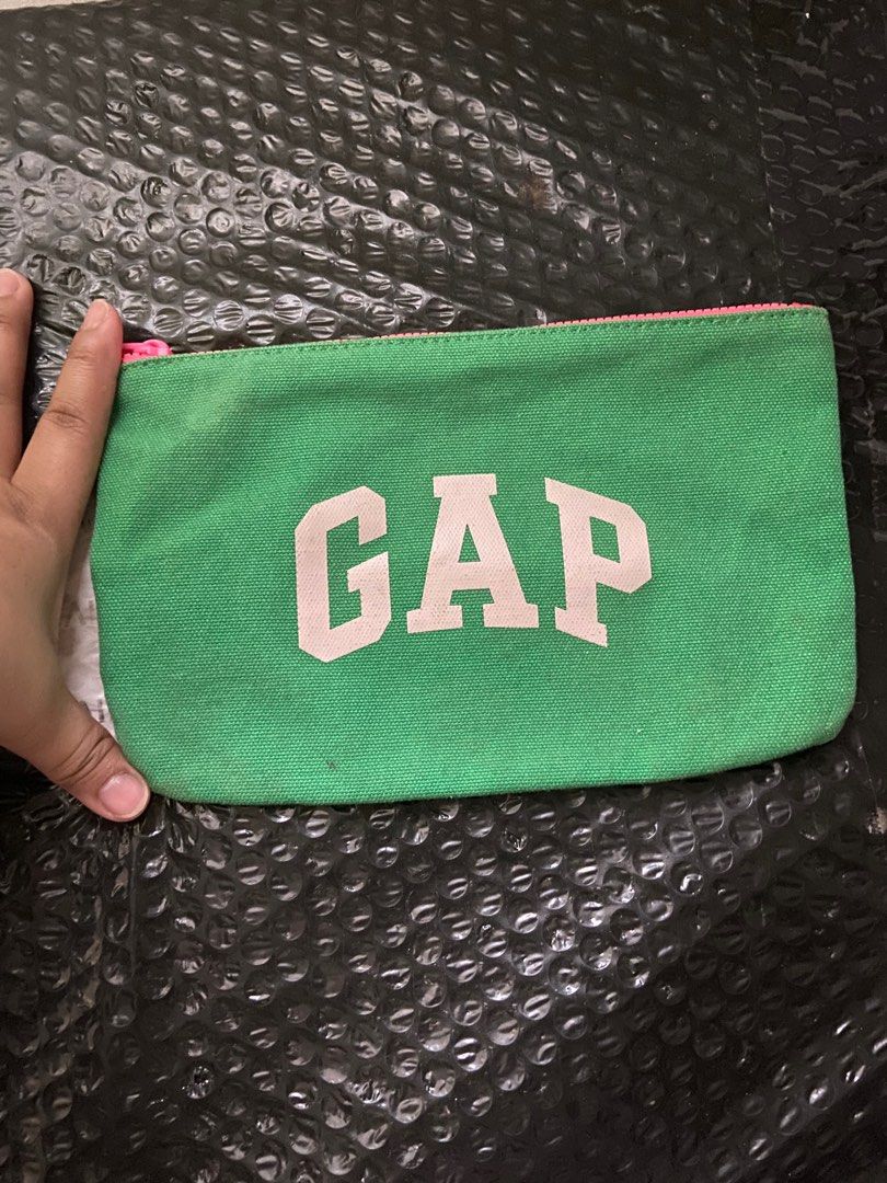 Original GAP pouch on Carousell