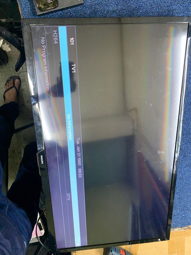 Philips 32” tv Repair board no power, TV & Home Appliances, TV & Entertainment, TV on Carousell
