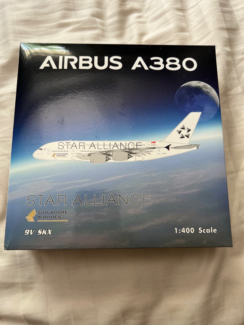 Phoenix Singapore Airlines A380 9V-SKX, Hobbies & Toys, Memorabilia ...