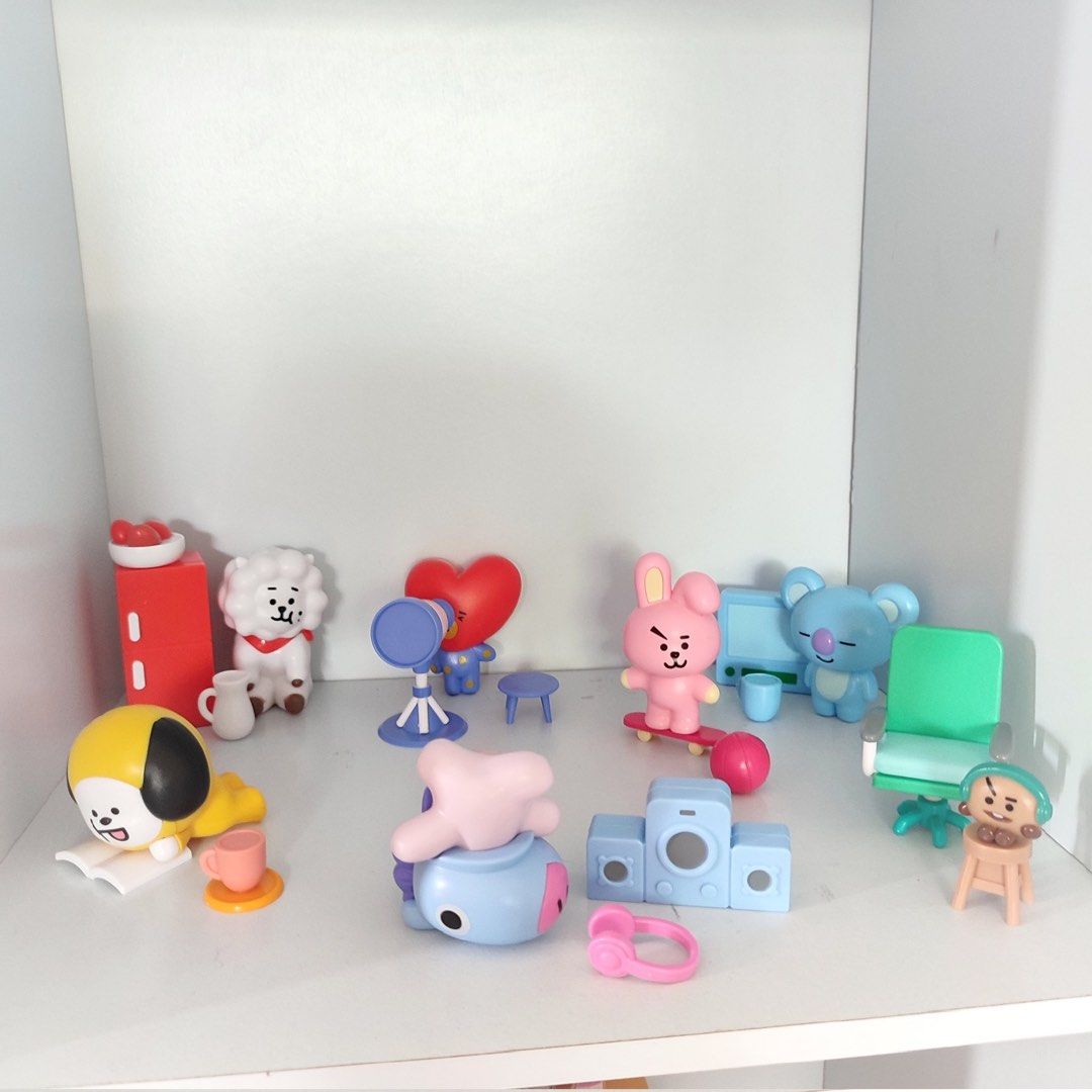 [PO] BT21 Figurines X KFC, Hobbies & Toys, Memorabilia & Collectibles ...