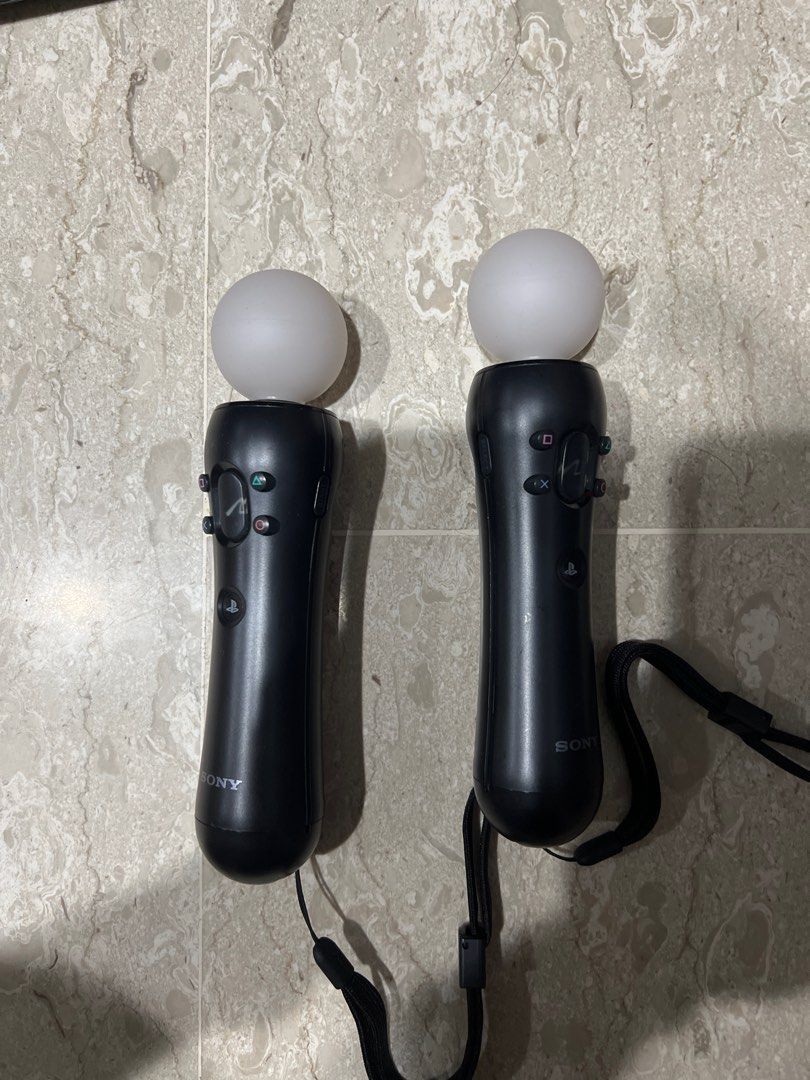 PS VR full set with box and good condition and VR controller, Video ...