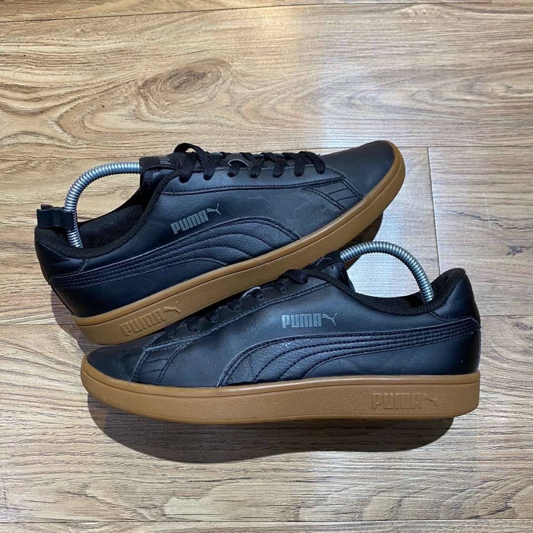 Puma gumsole, Men's Fashion, Footwear, Sneakers on Carousell
