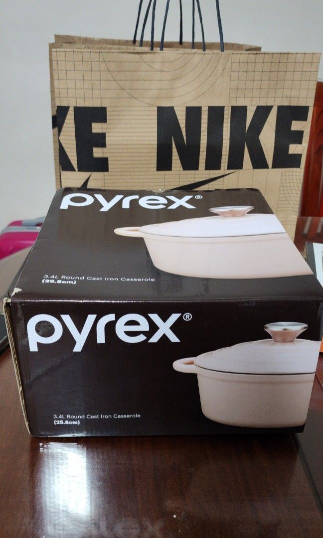 Pyrex 3.4L Round Cast Iron Casserole, Furniture & Home Living ...