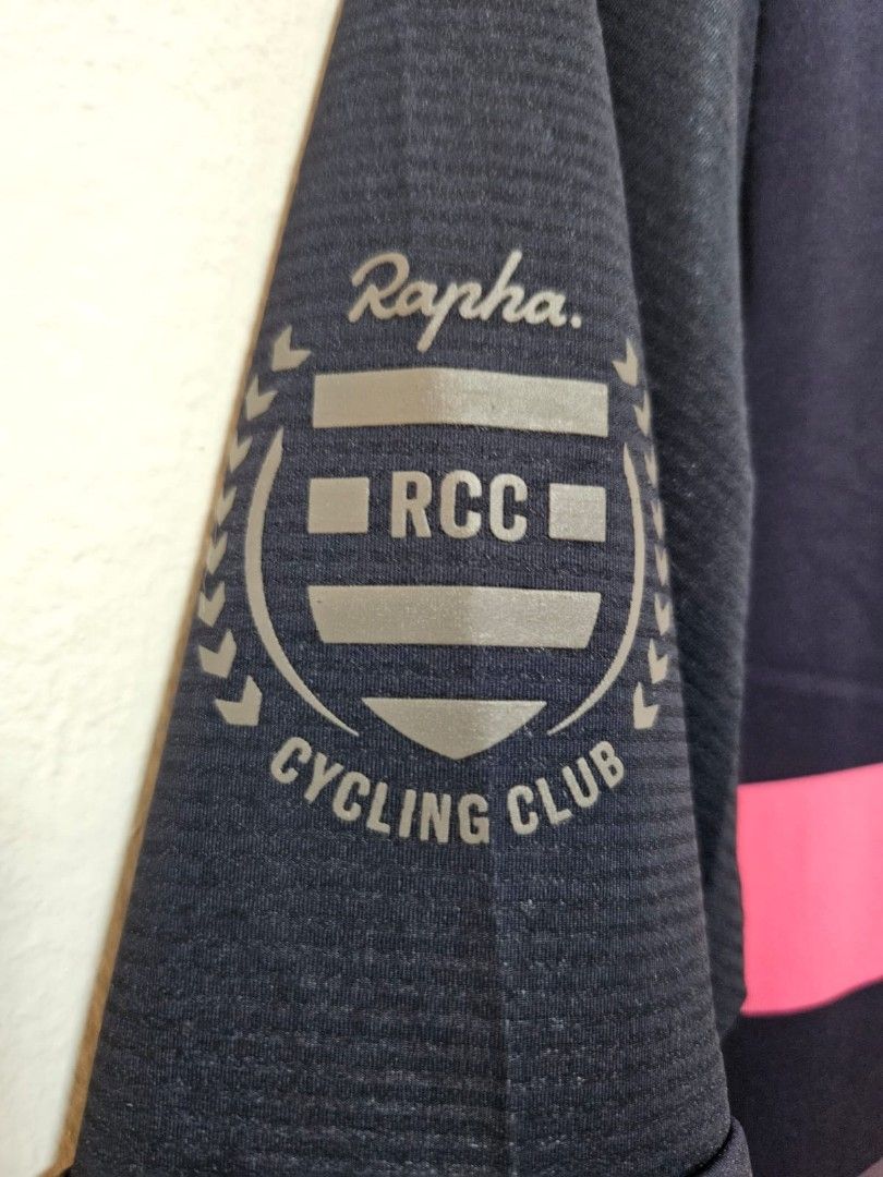 Rapha Rcc jersey men medium, Sports Equipment, Bicycles & Parts, Bicycles on Carousell
