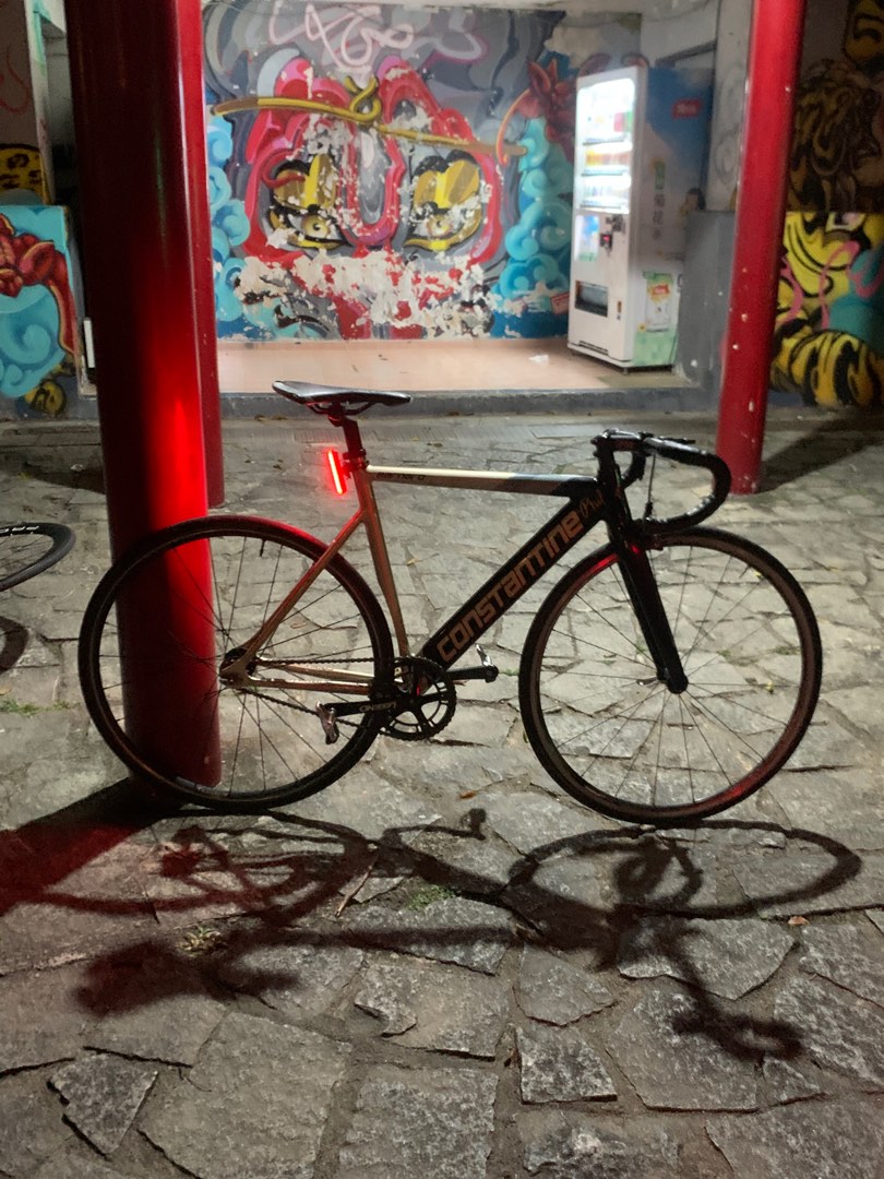 fixie wheelset. (front shimano back legend bladed spokes.), Sports ...