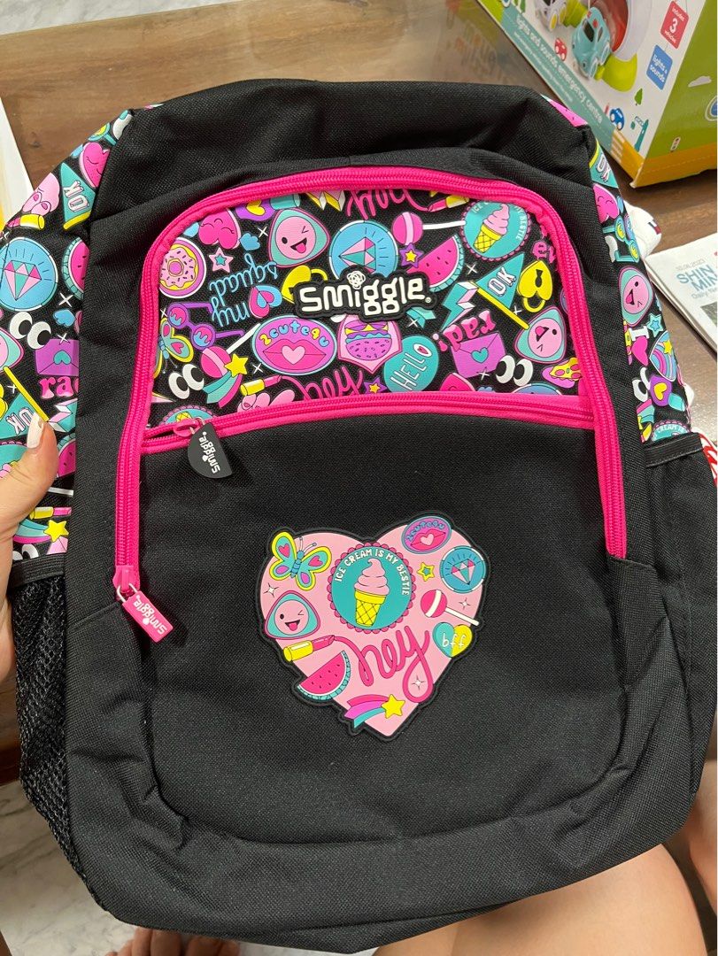 Smiggle Backpack, Babies & Kids, Babies & Kids Fashion on Carousell