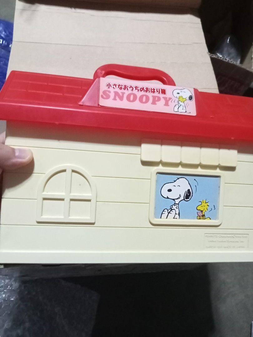 Snoopy vintage sewing machine with stencils complete, Hobbies & Toys ...