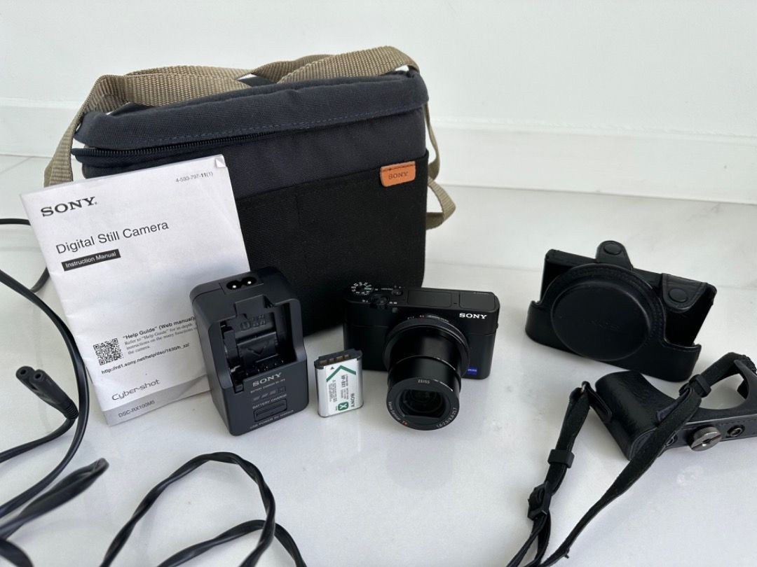 Sony RX 100 V, Photography, Cameras on Carousell