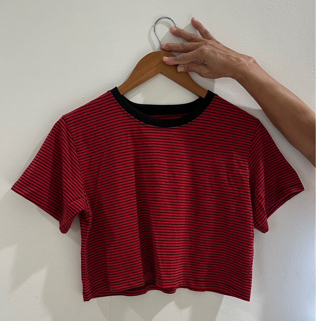 Stripe red crop top on Carousell