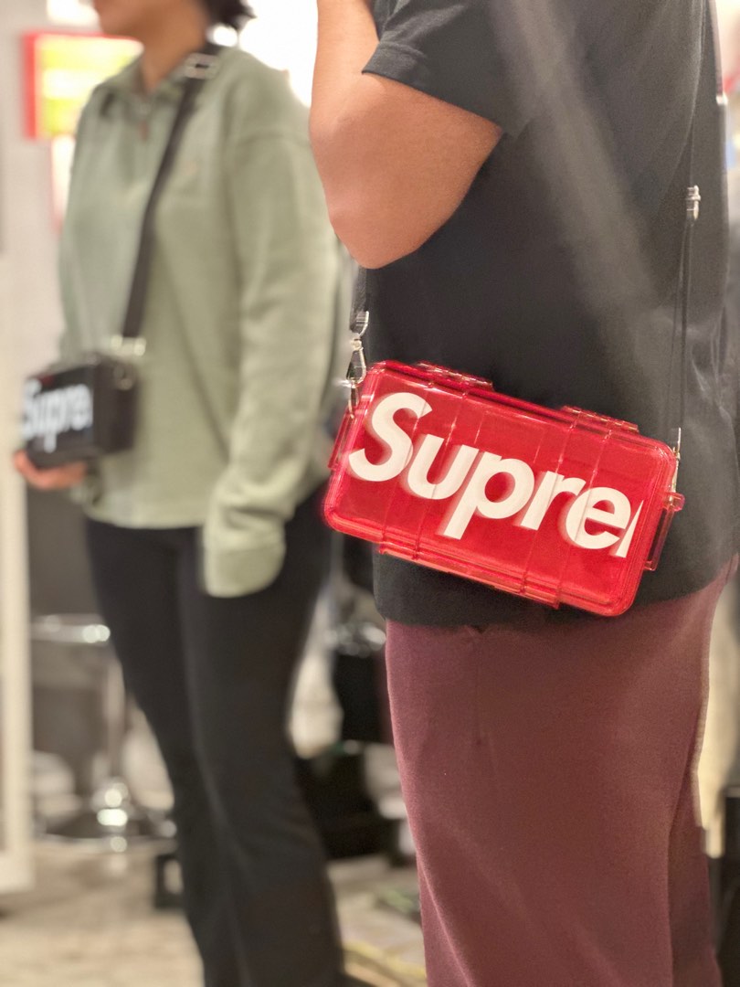 Supreme Pelican Case Black Red on Carousell