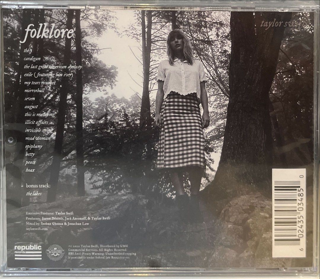 Taylor Swift: Folklore Deluxe Edition, Hobbies & Toys, Music & Media, CDs & DVDs on Carousell