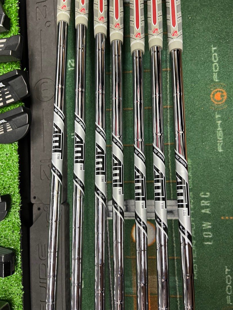 Titleist CNCPT-01 Iron Set (5-PW+48deg Wedge) (7 Pieces) [With True ...