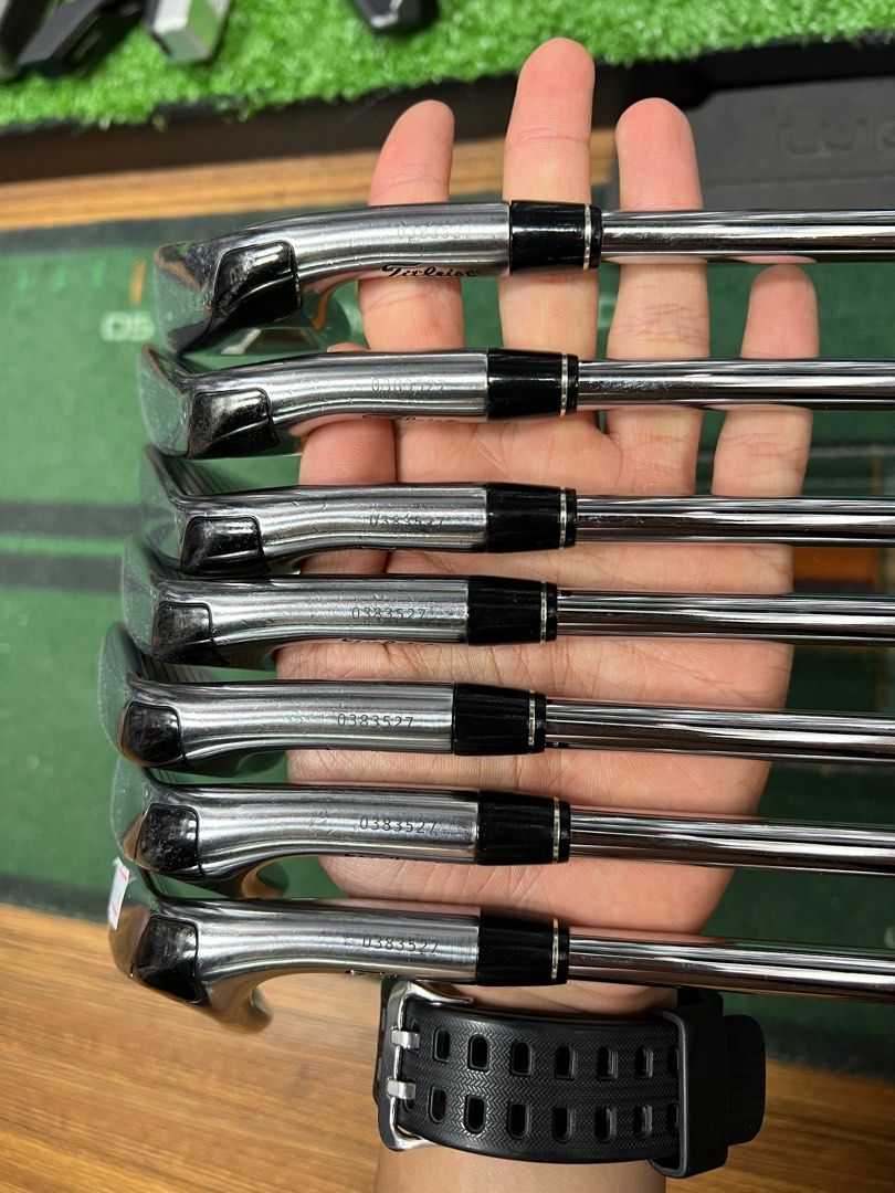 Titleist CNCPT-01 Iron Set (5-PW+48deg Wedge) (7 Pieces) [With True ...