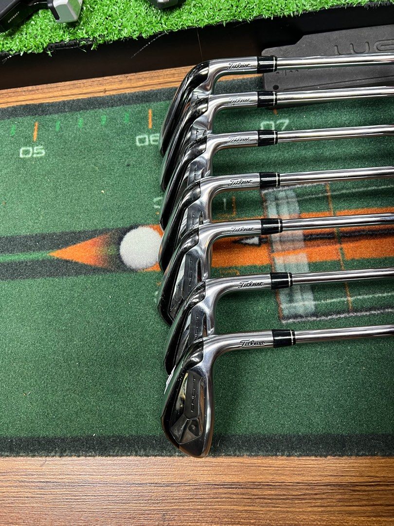 Titleist CNCPT-01 Iron Set (5-PW+48deg Wedge) (7 Pieces) [With True ...