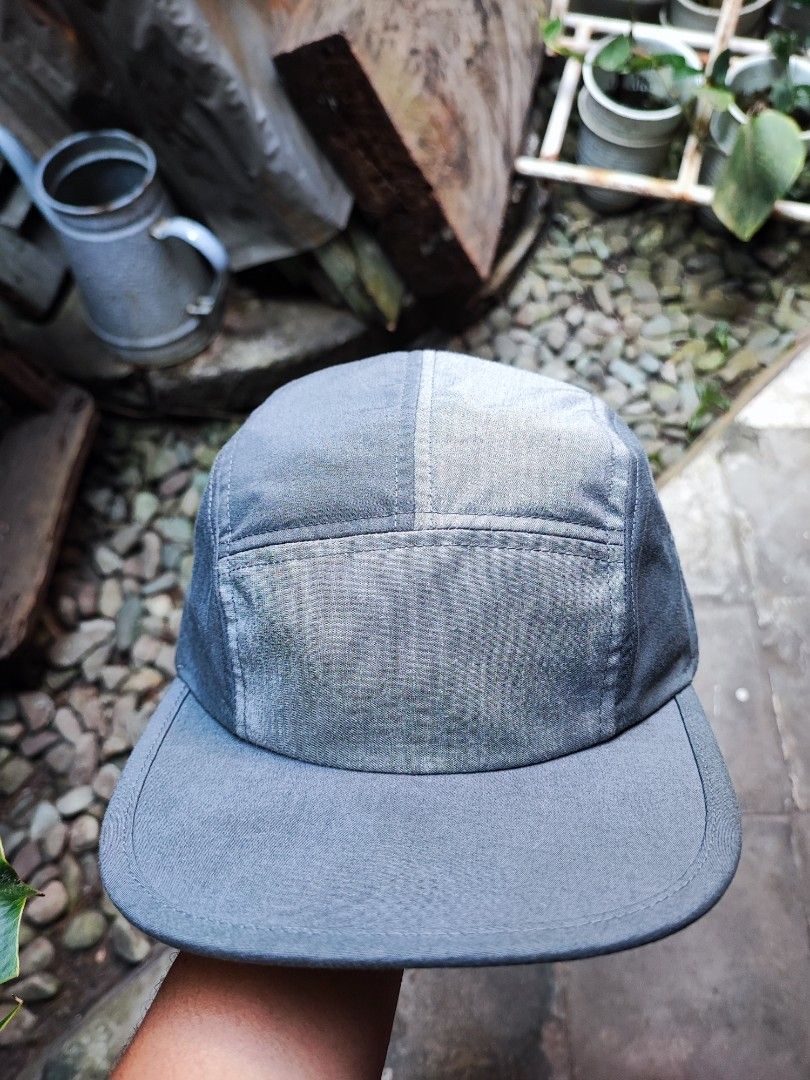 Topi Uniqlo x JW Anderson Five Panel Cap Color Block in Grey Chambray ...