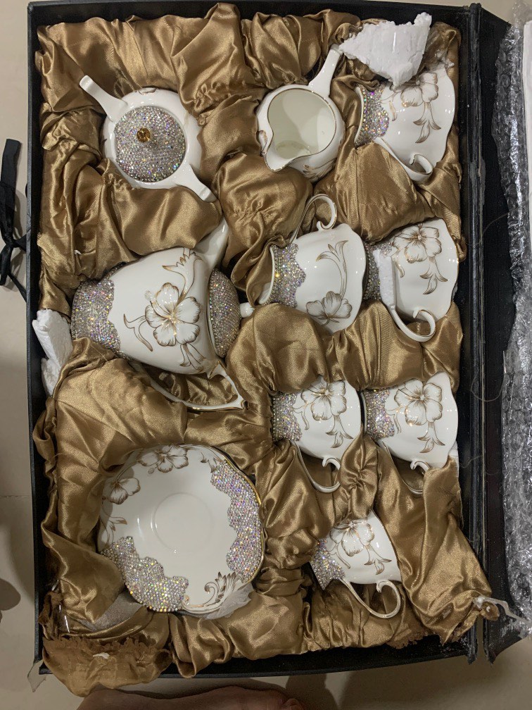 Vintage Diamond Tea Set, Furniture & Home Living, Kitchenware ...