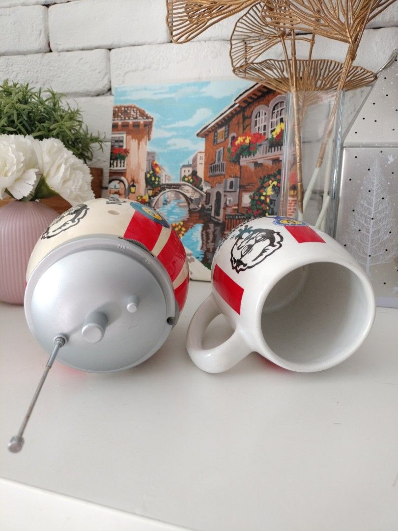 Vintage KFC Radio KFC Mug, Hobbies & Toys, Memorabilia & Collectibles ...