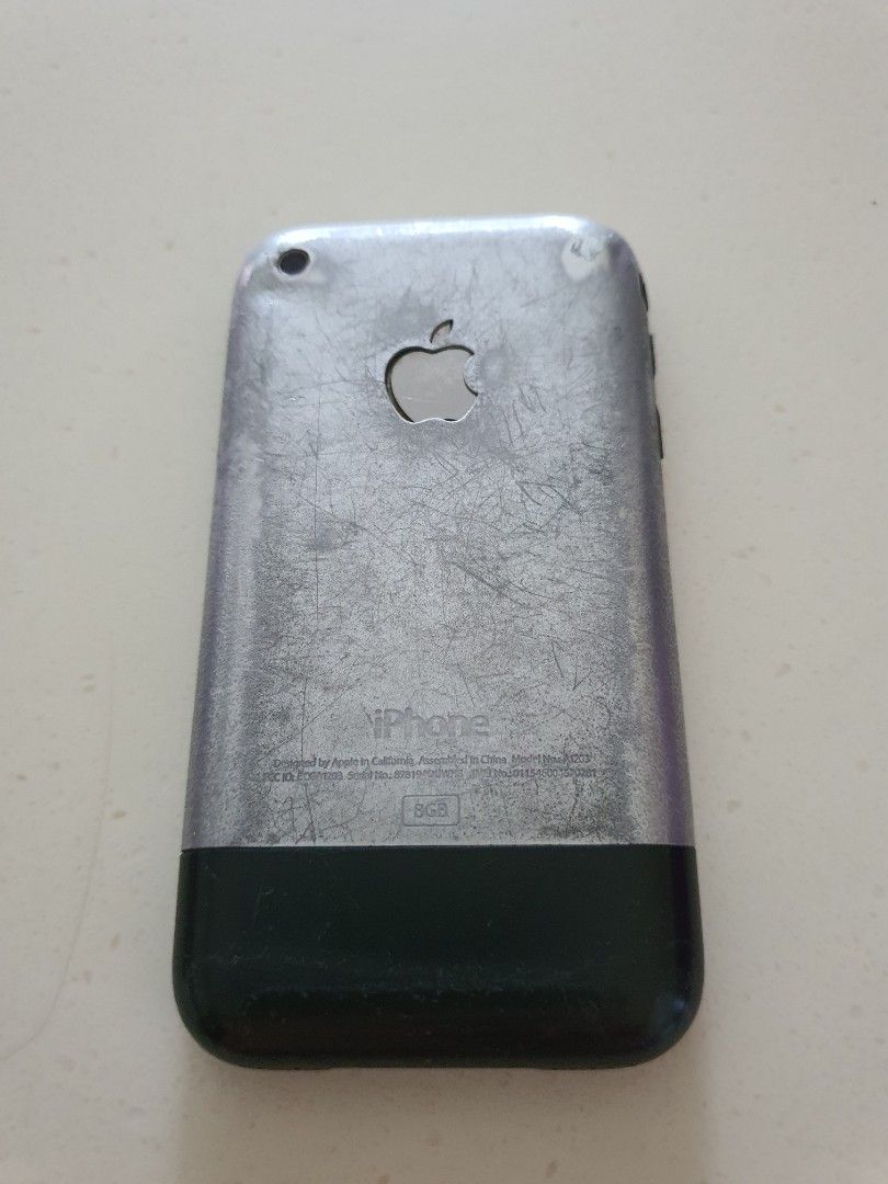1st gen Apple IPhone [non working condition], Mobile Phones & Gadgets ...